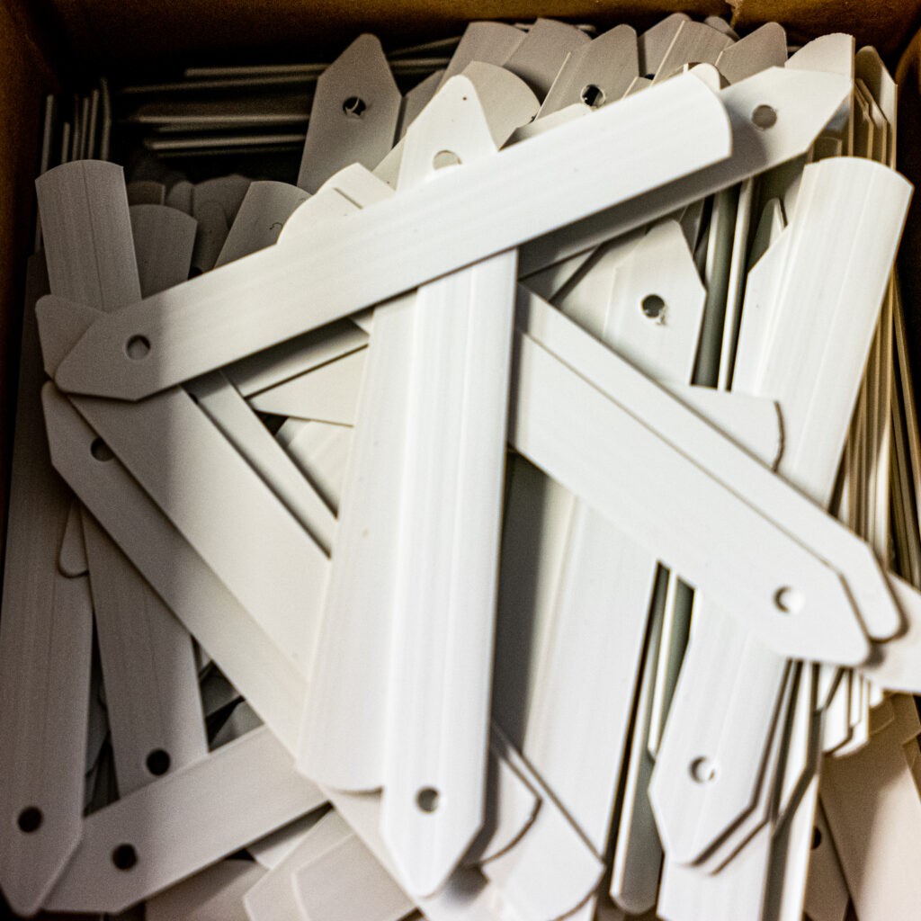 Rainbow White Plant Labels 6"/150mm (100) - Gro Well Direct