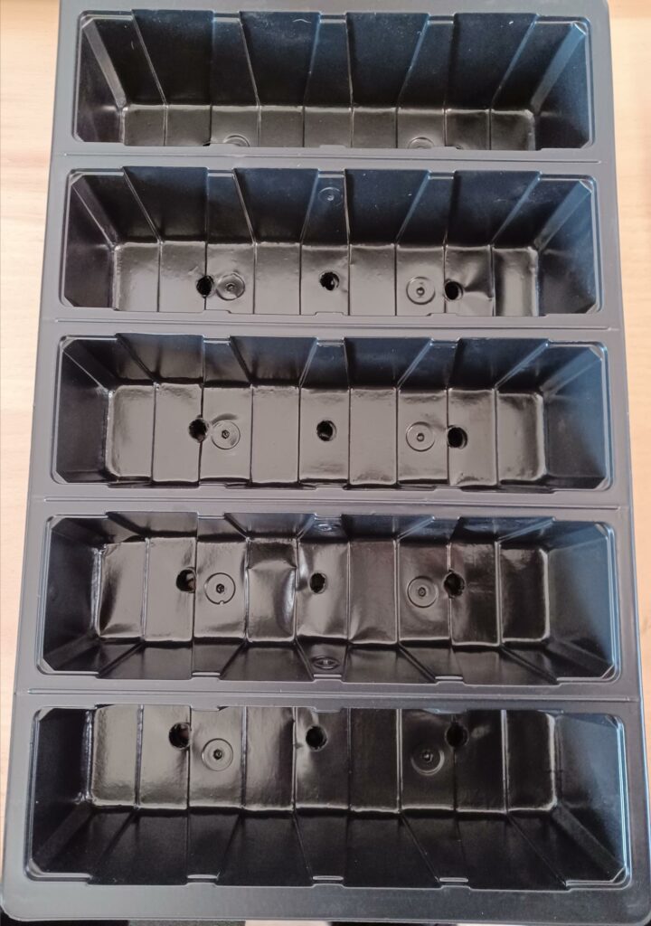 H. Smith Plastics 5 Section Vacapaks (250) - Gro Well Direct